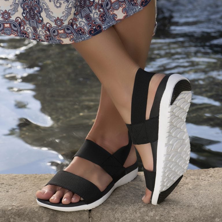 Zullaz Ella Orthotic Sandal - arch support and cushioning footbed!
